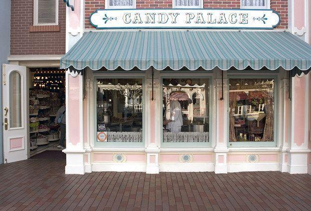 Aromas Of Disney: The Magic Behind Park Smellitizers — Marketing Mind